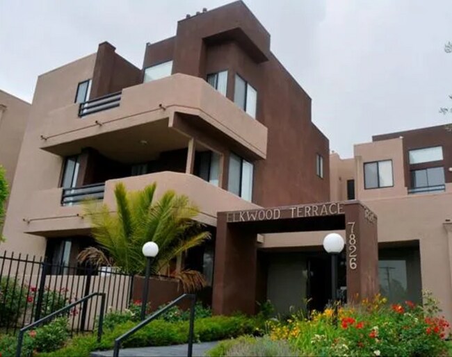 7826 Topanga Canyon Blvd - 7826 Topanga Canyon Blvd Canoga Park CA ...
