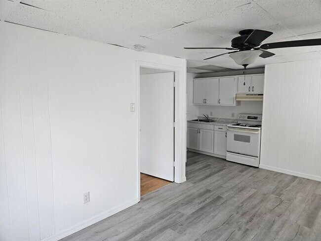 203 5th St - 203 5th St Fort Myers FL 33907 | Apartment Finder