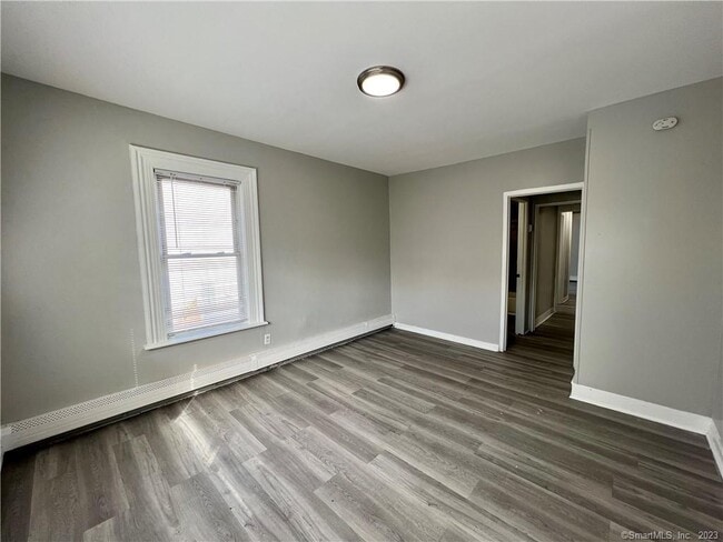 1102 E Main St - 1102 E Main St Bridgeport CT 06608 | Apartment Finder