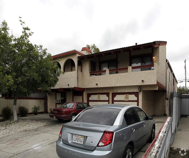 Robindale - 4732 Bancroft St San Diego CA 92116 | Apartment Finder