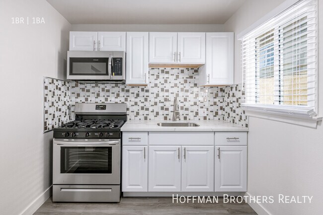 6165 Coldwater Canyon Ave Los Angeles CA 9... - 6167 Coldwater Canyon ...