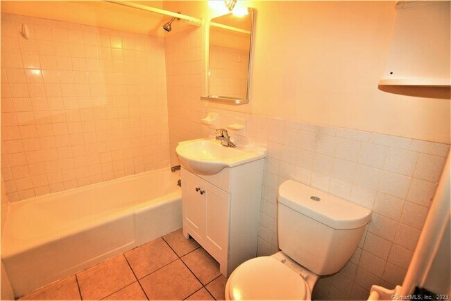 84 Broad St - 84 Broad St Meriden CT 06450 | Apartment Finder