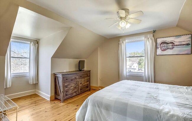 514 E Cold Spring Ln - 514 E Cold Spring Ln Baltimore MD 21212 ...