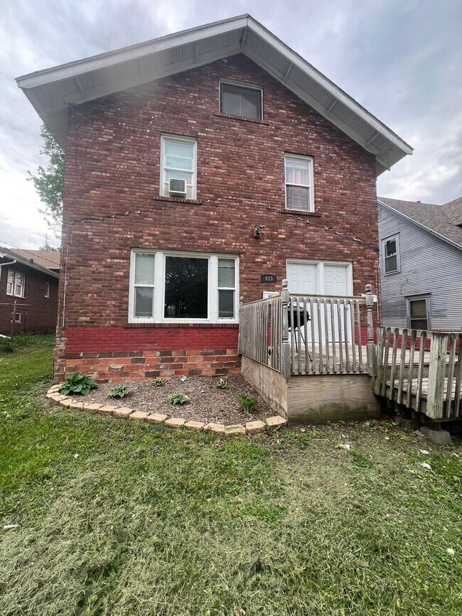 915 5th Ave North - 915 5th Ave N Fort Dodge IA 50501 | Apartment Finder