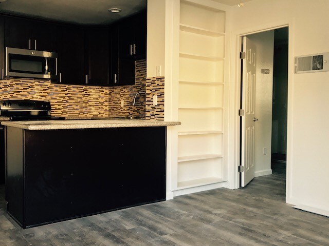 Vista Capri - 3277 Berger Ave San Diego CA 92123 | Apartment Finder