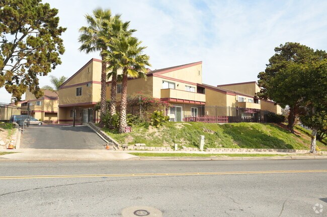 Alta Marina Apartments - 3976 Waring Rd Oceanside CA 92056 | Apartment ...