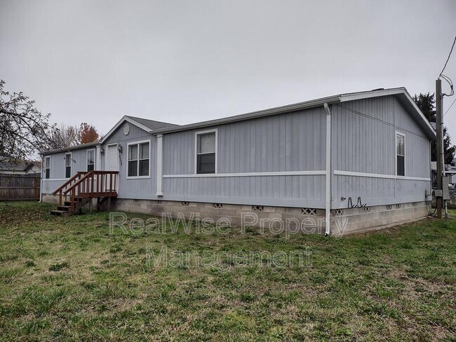 2396 Austin Rd - 2396 Austin Rd Roseburg OR 97471 | Apartment Finder