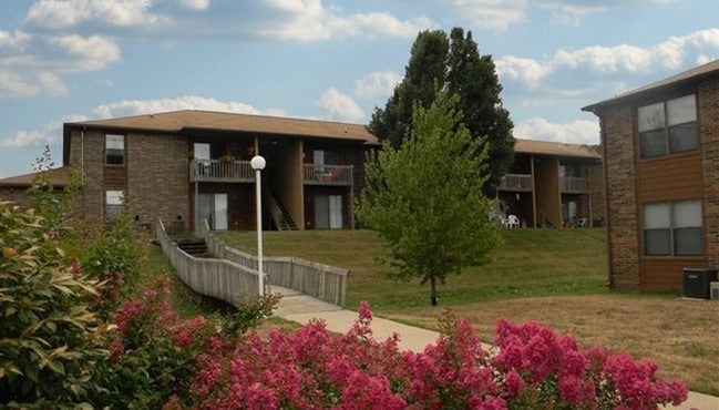 Park Place - 3040 W Farm Road 164 Springfield MO 65807 | Apartment Finder