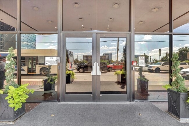 2016 Main St - 2016 Main St Houston TX 77002 | Apartment Finder