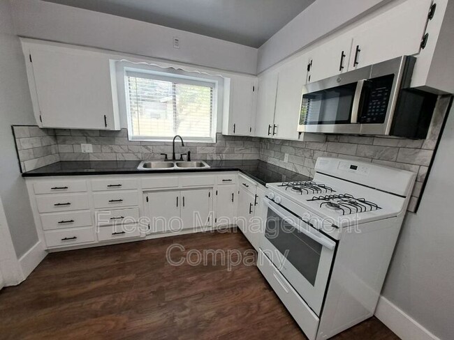 835 E Weldon Ave - 835 E Weldon Ave Fresno CA 93704 | Apartment Finder