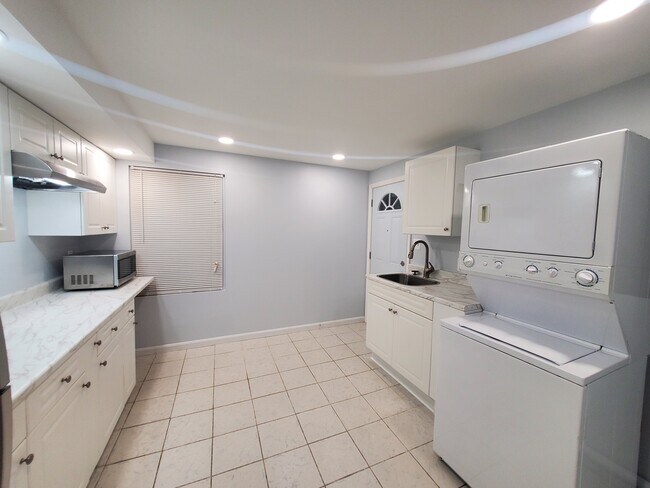 8553 Newington Forest Ct - 8553 Newington Forest Ct Springfield VA ...