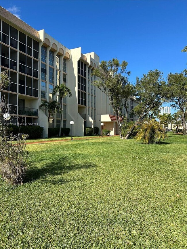 851 Three Islands Boulevard - 851 Three Islands Boulevard Hallandale ...