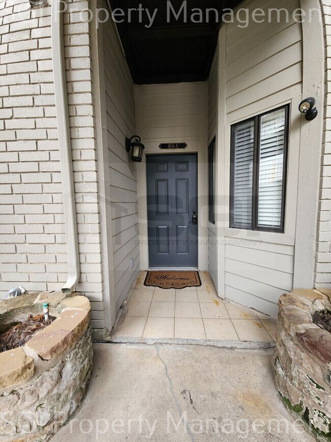 Rare 2 Bed 2 Bath Waterfront Property in R... - 456 Yacht Club Dr ...