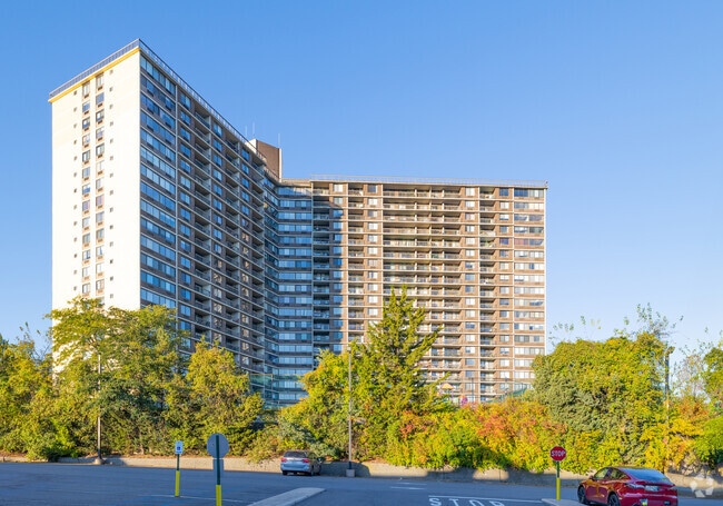 The Bay Club - 1 Bay Club Dr Bayside NY 11360 | Apartment Finder
