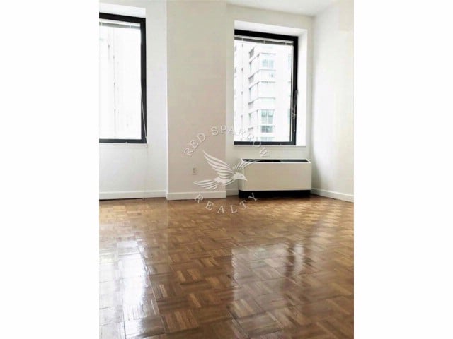 100 Maiden Ln - 100 Maiden Ln New York NY 10038 | Apartment Finder