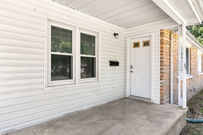 Stanford Duplex - 426-428 W Stanford St Springfield MO 65807 ...