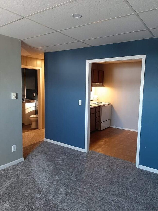 Little York South Apartments - 435 S Broadway St Little York IL 61453 ...