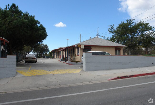 2387-2391 E Beyer Blvd - 2387-2391 E Beyer Blvd San Ysidro CA 92173 ...