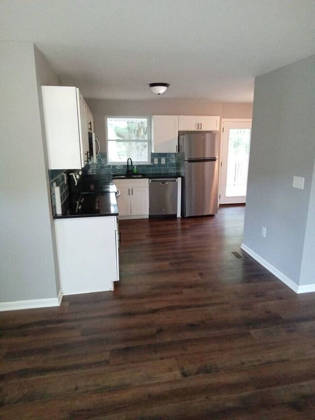 Updated Ranch Home with Lots of Space! COMING SOON! - 3338 Barfield Dr ...