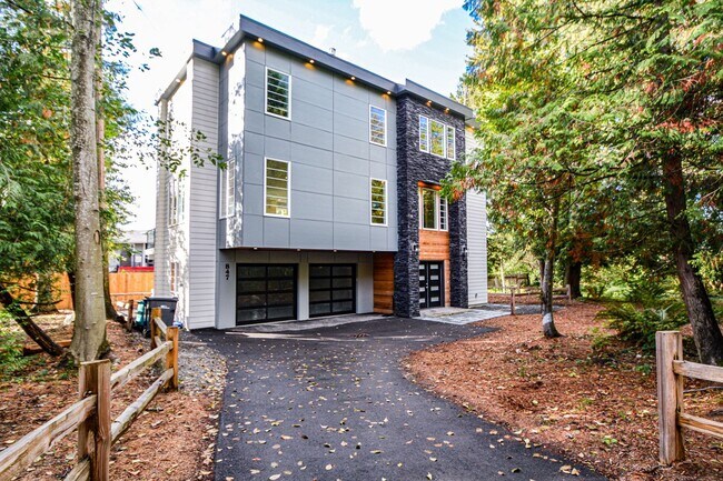 Modern Multi-Level New Construction - 847 10th St S Kirkland WA 98033 ...