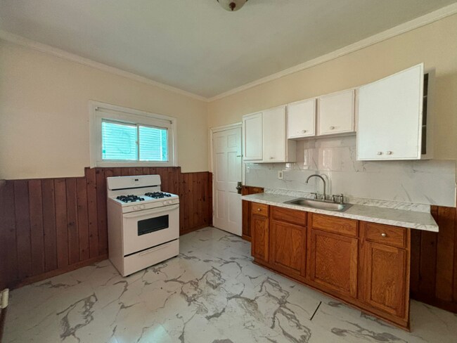 1527 Oneida St - 1527 Oneida St Utica NY 13501 | Apartment Finder