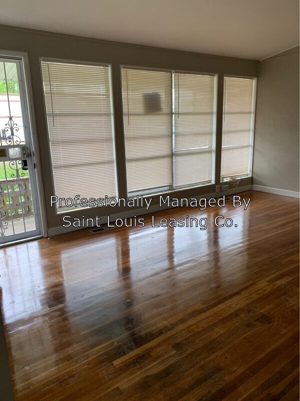 10626 Old Halls Ferry Rd - 10626 Old Halls Ferry Rd St. Louis MO 63136 ...