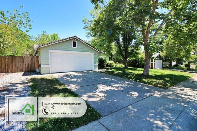 2151 Hemingway St - Vaulted Ceilings | Kit... - 2151 Hemingway St ...