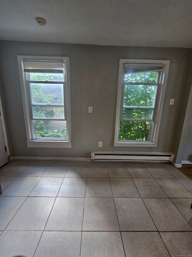 54 North Ave - 54 North Ave Meriden CT 06451 | Apartment Finder