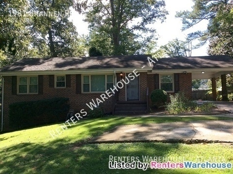 Spacious 3 Bedroom Brick Ranch in East Atl... - 1981 Brannen Rd SE ...