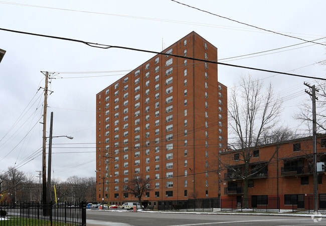 Wade Apartments - 9500 Wade Park Ave Cleveland OH 44106 | Apartment Finder