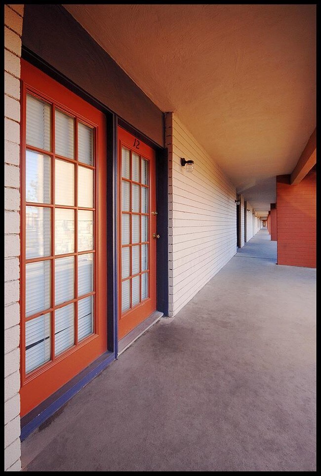 Desert Palms - 2405 W Picacho Ave Las Cruces NM 88007 | Apartment Finder