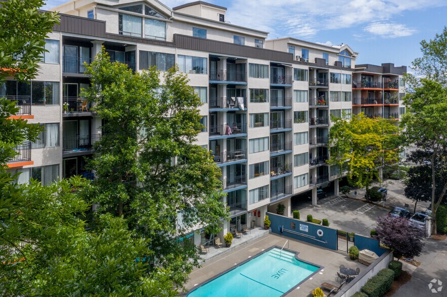 Luxe at Meridian - 10306 Meridian Ave N Seattle WA 98133 | Apartment Finder