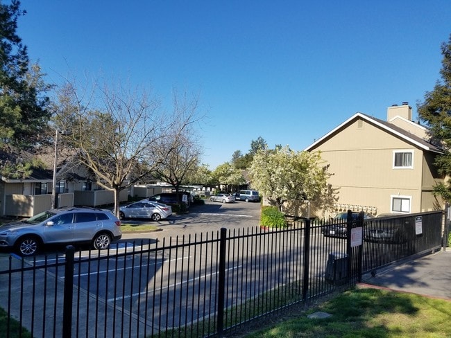 Willow Glen Apartments Sacramento