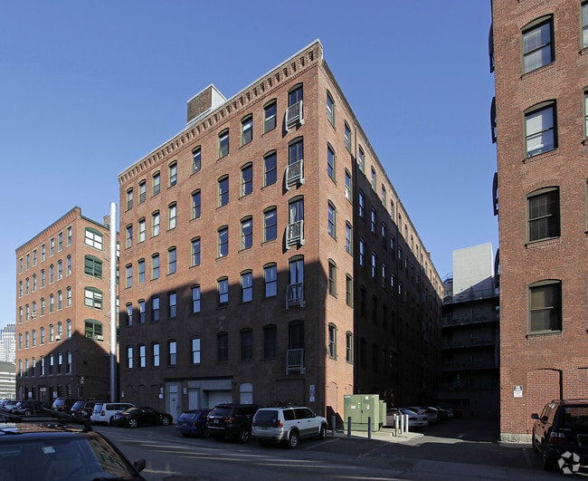 Fort Point Place - 21 Wormwood St Boston MA 02210 | Apartment Finder