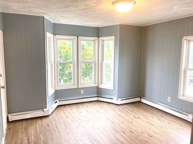 28 Hope St - 28 Hope St Pawtucket RI 02860 | Apartment Finder