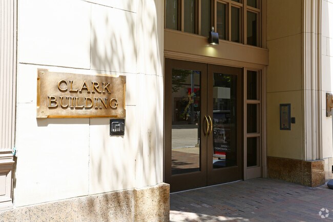 The Clark Building - Pittsburgh, PA | Apartment Finder