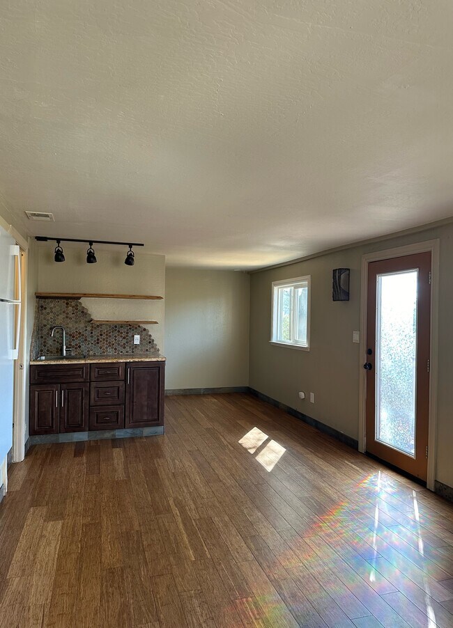 Hemlock Studio - 14002 Hemlock Dr Penn Valley CA 95946 | Apartment Finder
