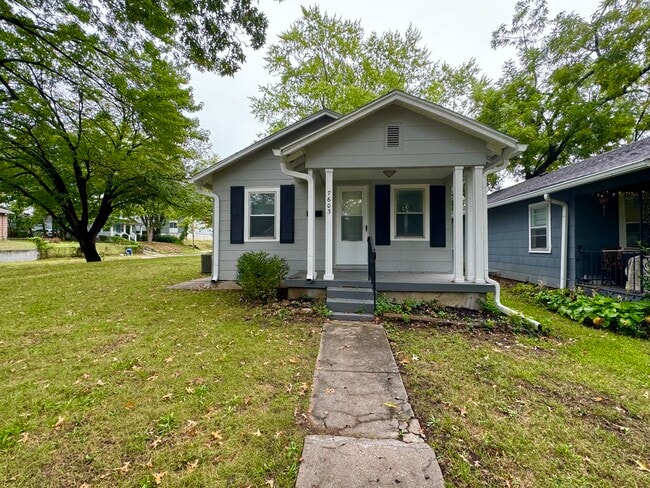 7603 Pennsylvania Ave - 7603 Pennsylvania Ave Kansas City MO 64114 ...