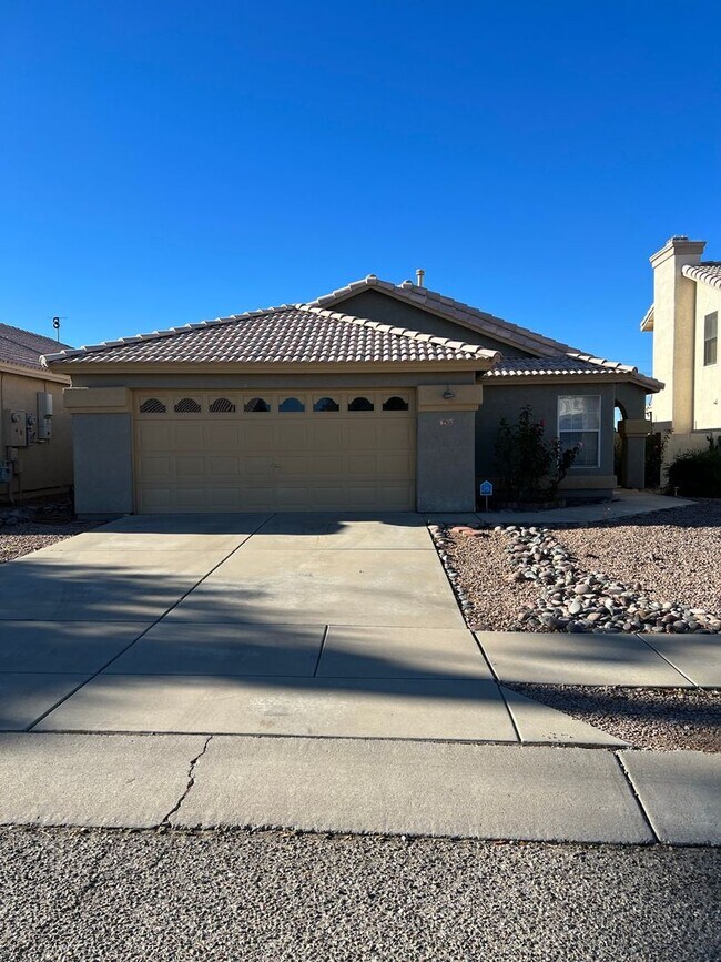 Cozy Rita Ranch Home with Fireplace - 9422 E Paseo Del Parque Tucson AZ ...