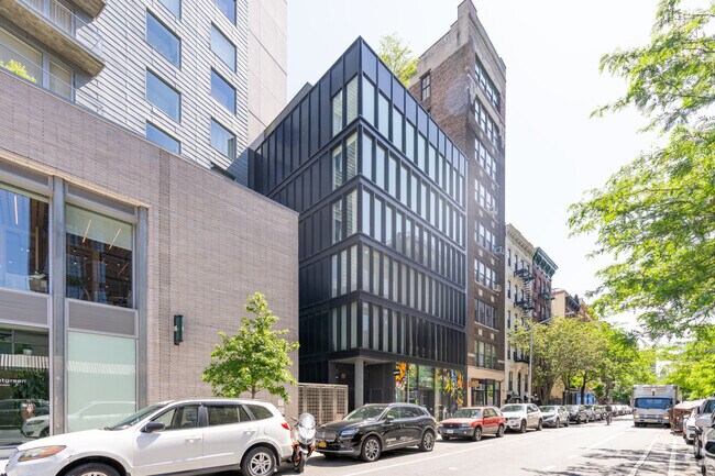 3E3 - 3 E 3rd St New York NY 10003 | Apartment Finder