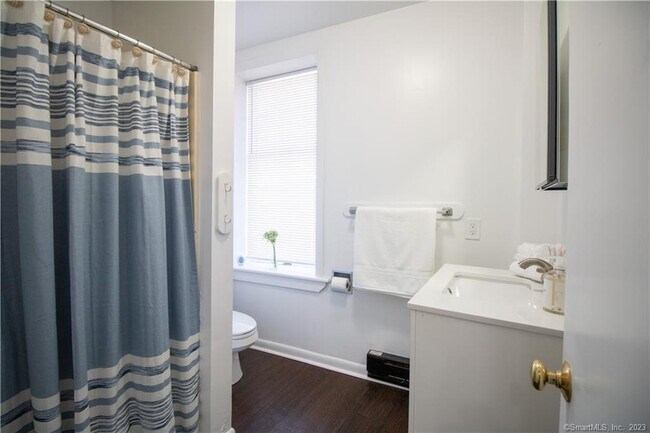 391 Bank St - 391 Bank St New London CT 06320 | Apartment Finder