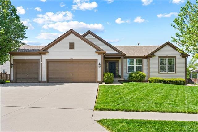 9324 Kenton St - 9324 Kenton St Lenexa KS 66227 | Apartment Finder