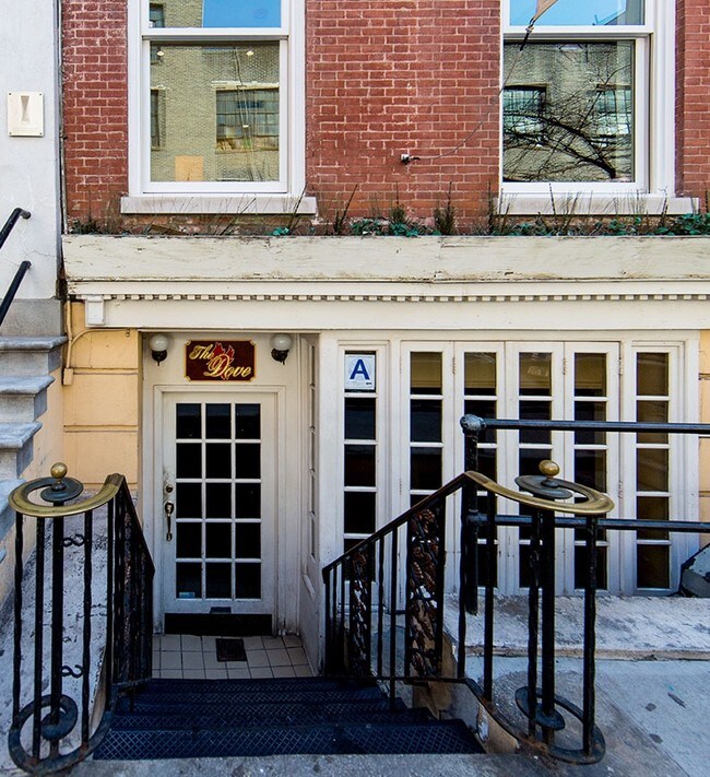 228 Thompson St - 228 Thompson St New York NY 10012 | Apartment Finder