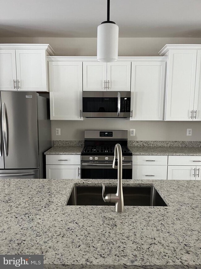 45496 Woodslea Wy - 45496 Woodslea Wy California MD 20619 | Apartment ...