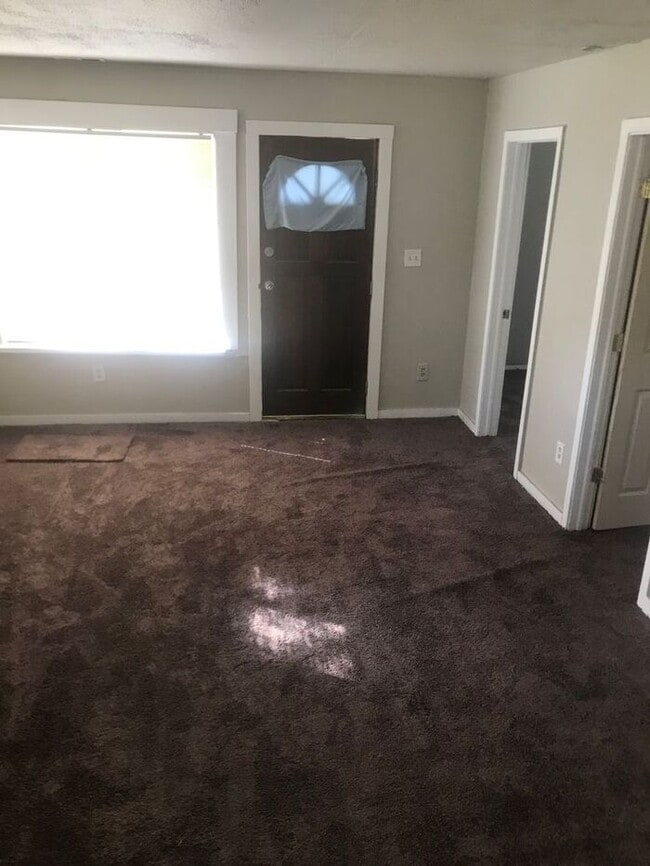 4 bedroom ranch near dearborn- Section 8 APPROVED- Bad Credit OK ...