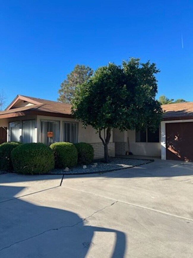 Holte & Associates-Briarwood Ave - 41893 Briarwood Ave Hemet CA 92544 ...