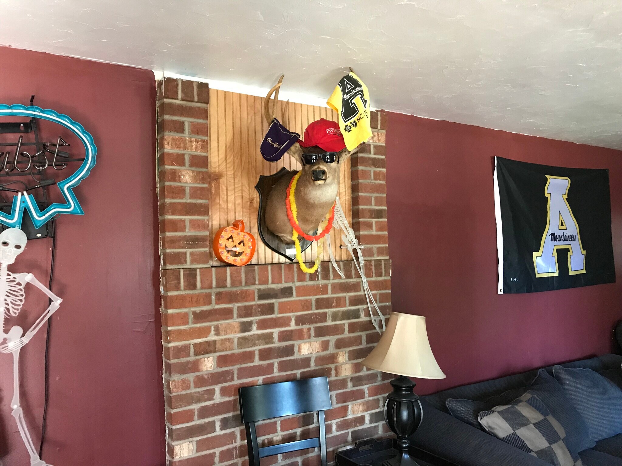 2762 US Highway 421 N - 2762 US Highway 421 N Boone NC 28607 ...