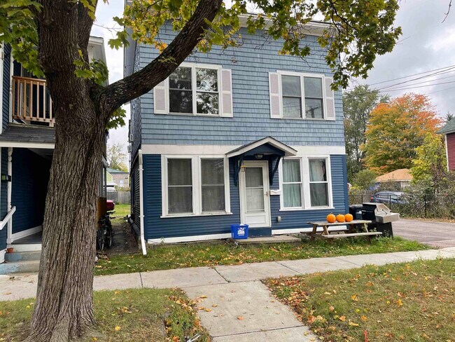 20 Ward St - 20 Ward St Burlington VT 05401 | Apartment Finder