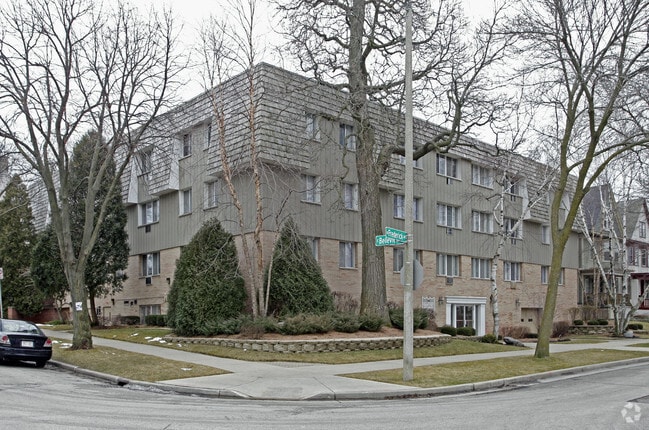 Belleview Terrace Apartments - 2588 N Frederick Ave Milwaukee WI 53211 ...