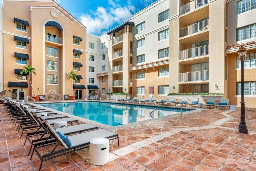 Gables Grand Plaza Apartments - Coral Gables, FL | Apartment Finder
